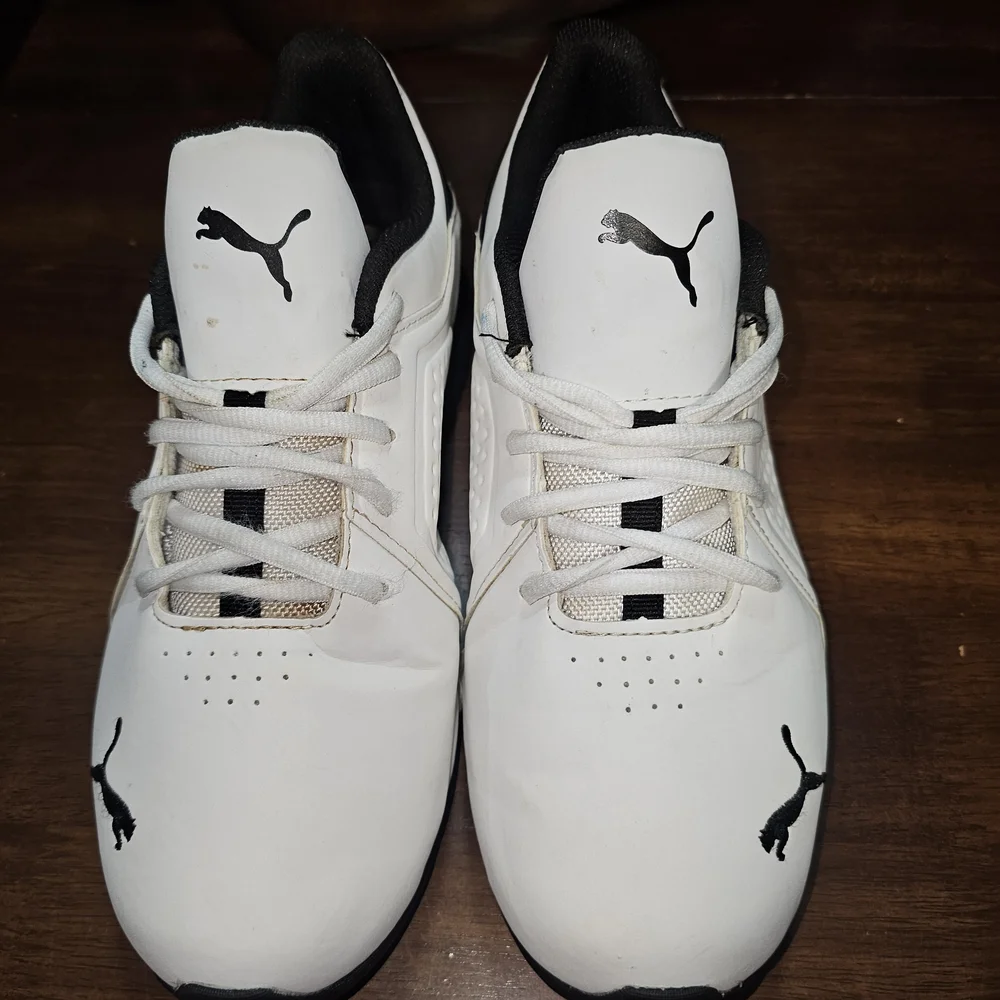Puma | Shoes | Puma Mens White Athletic Shoes With Black Details | Poshmark